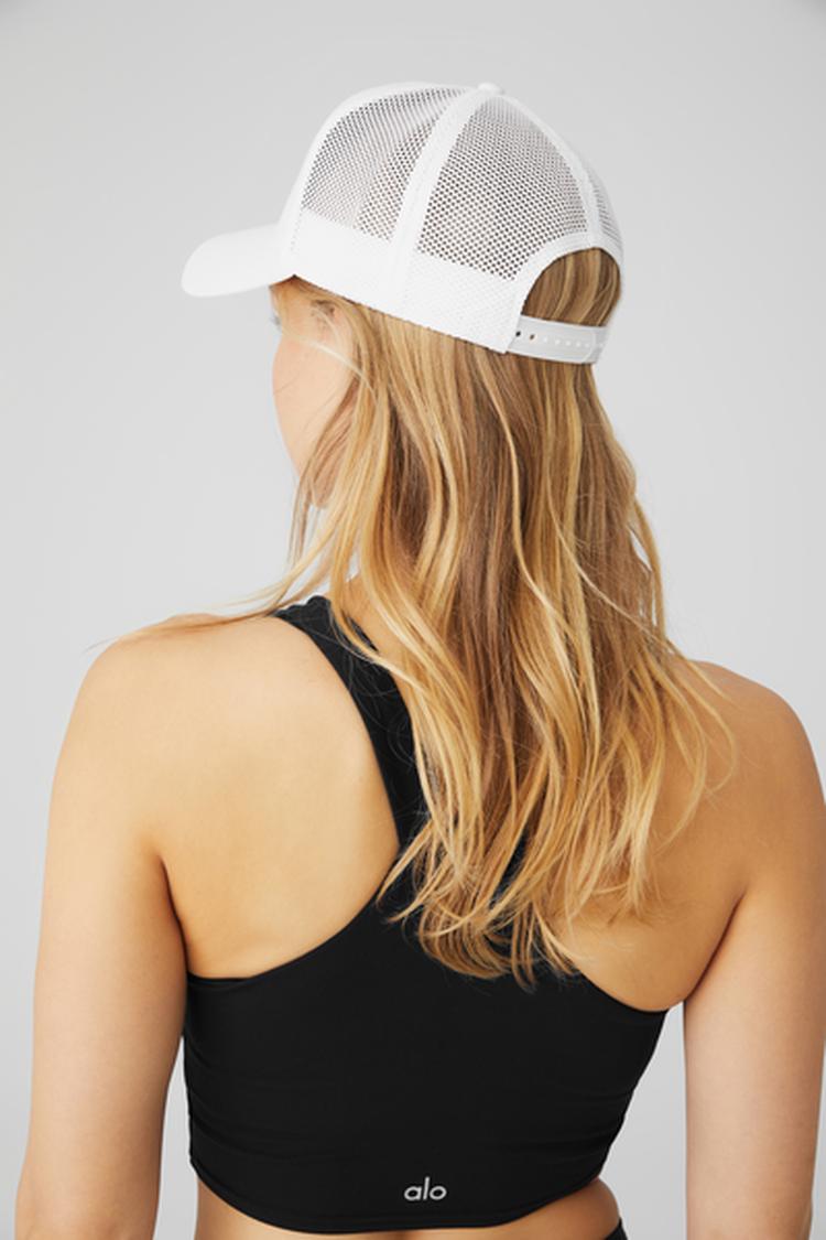 DISTRICT TRUCKER HAT – Alo Yoga Indonesia