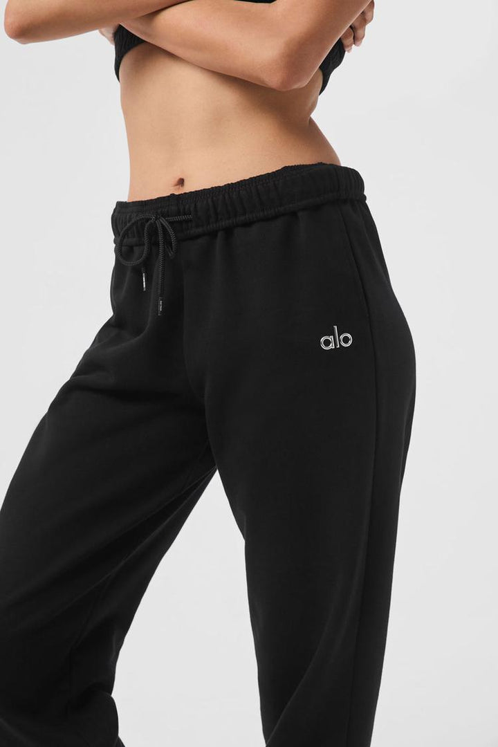 MEN'S SWEATS & JOGGERS – Alo Yoga Indonesia