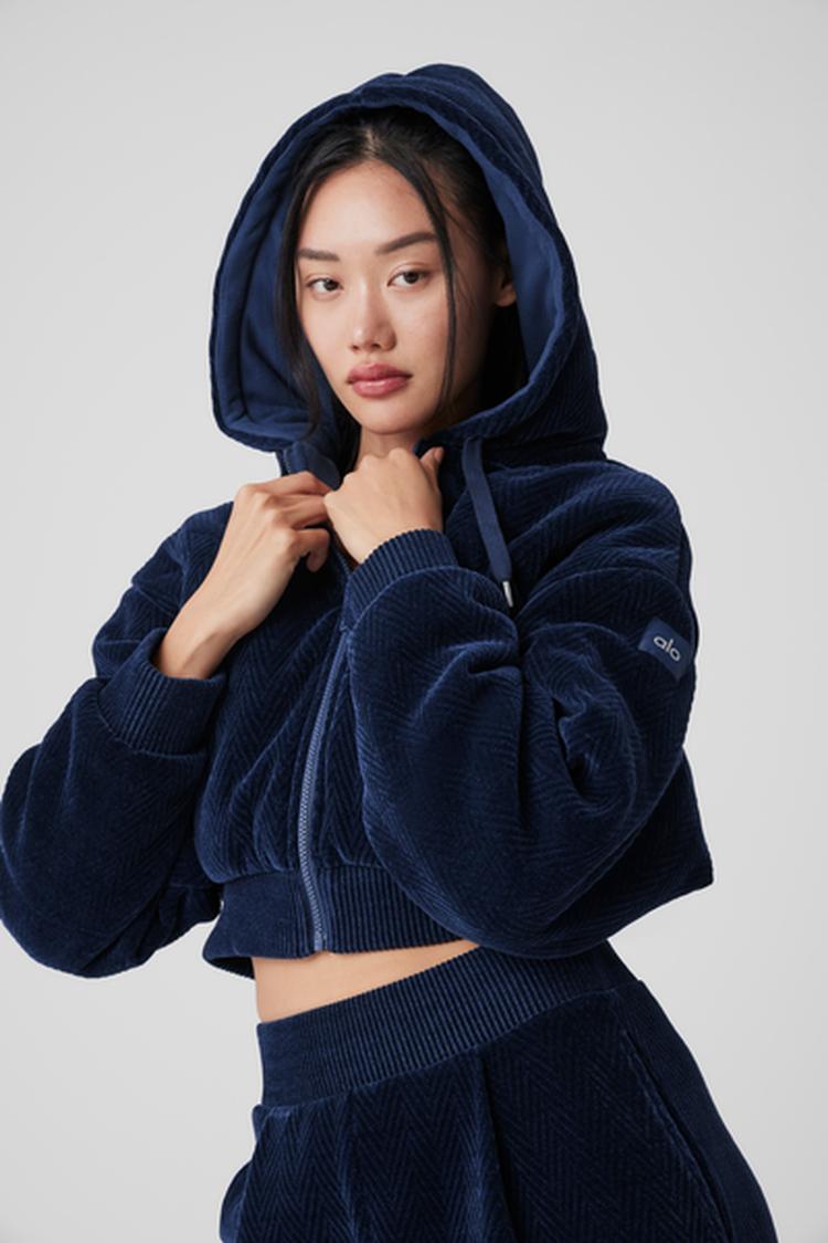 CROPPED COZY DAY FULL ZIP JACKET – Alo Yoga Indonesia CROPPED COZY DAY FULL ZIP JACKET – Alo Yoga Indonesia