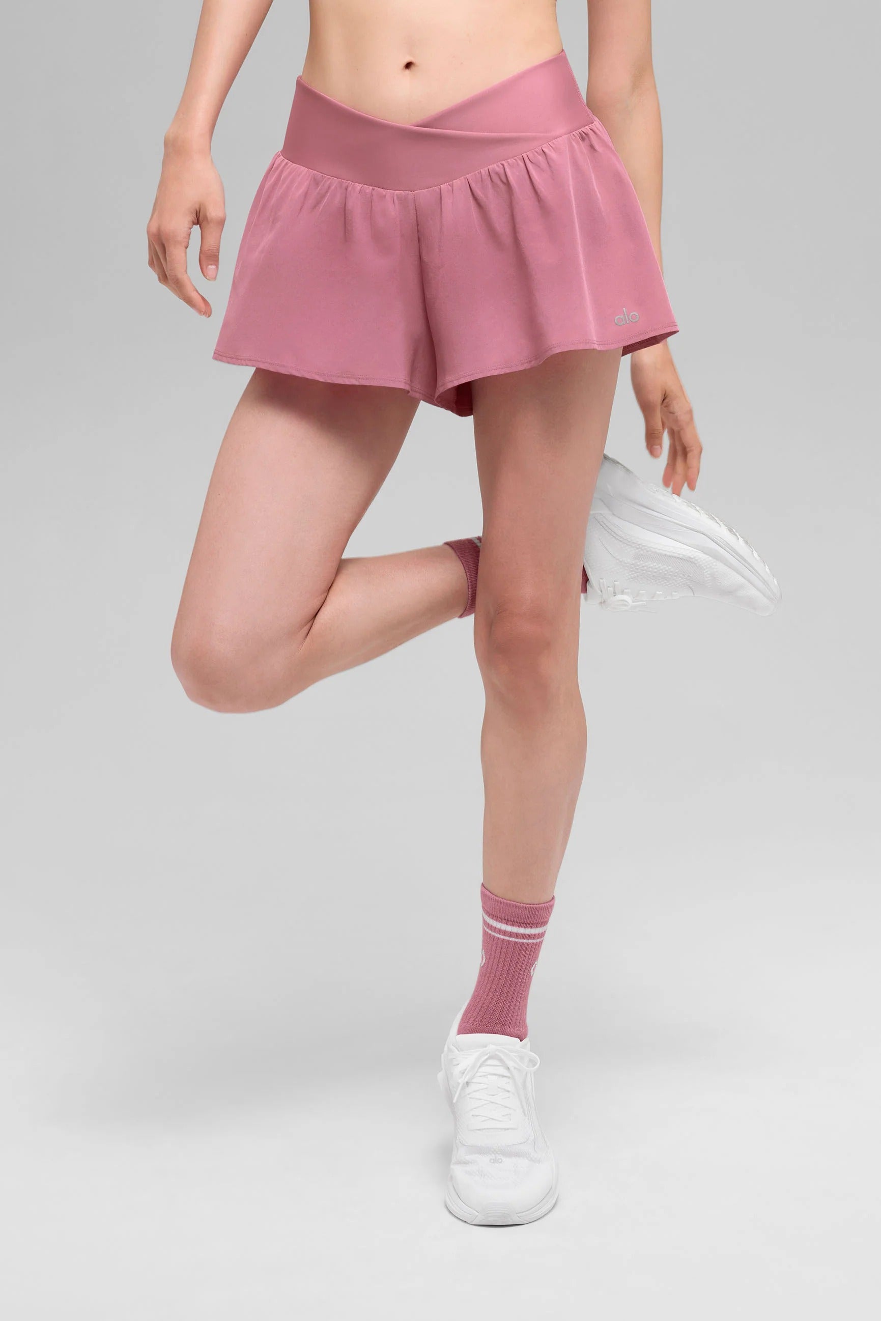 V-CUTE RUNNING SHORT – ALO Indonesia